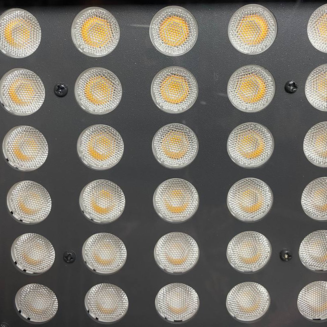 LED Flood Light 100W :: 3+Projects